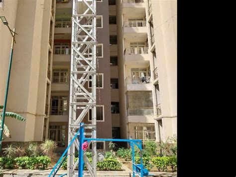 Aluminium Motorized Ladder Capacity 200kg Size 50feet At ₹ 188000 Piece In Greater Noida