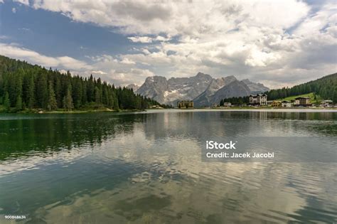 호수 미주리 나의 아름 다운 여름 보기입니다 Dolomites입니다 이탈리아 0명에 대한 스톡 사진 및 기타 이미지 0명