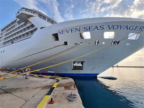 Seven Seas Voyager Lüks Yolcu Gemisi QTerminals Antalya Limanına