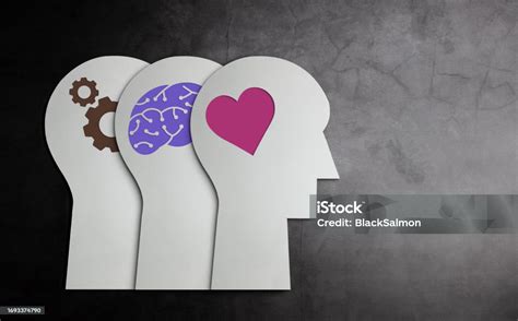 Ai 기술의 진화 반응성에서 마음 이론과 자기 인식으로 Ai가 인간과 긴밀하게 협력할 수 있도록 하는 단계 개념 사진 0명에
