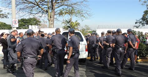 G Policial militar assassinado é enterrado em Mogi das Cruzes notícias em Mogi das Cruzes e