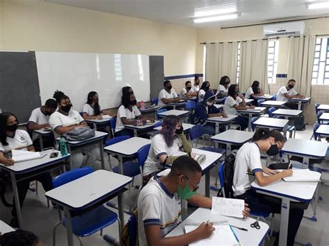 Entenda Como Fica O Uso De Máscaras Nas Escolas De Pernambuco