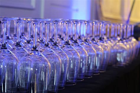 무료 이미지 축하 음주 푸른 와인 잔 파티 결정 와인 시음 유리 하프 6000x4000 1168632