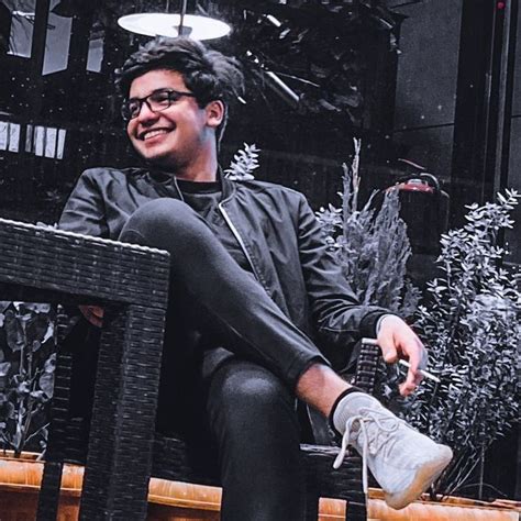 ‎حُسـام سليمان‎ Uih • Threads Say More