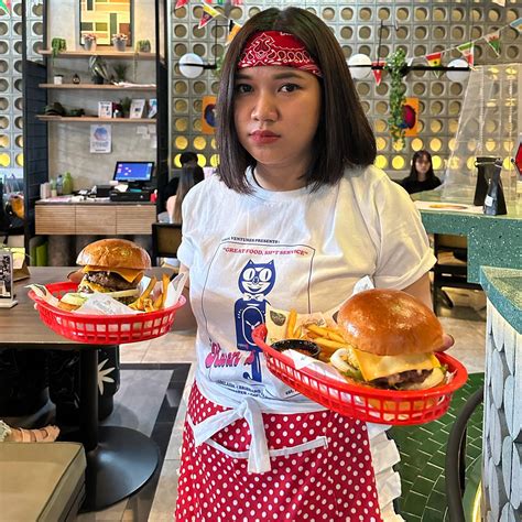 Karens Diner Jakarta Harga Menu Foto And Lokasi Madhang