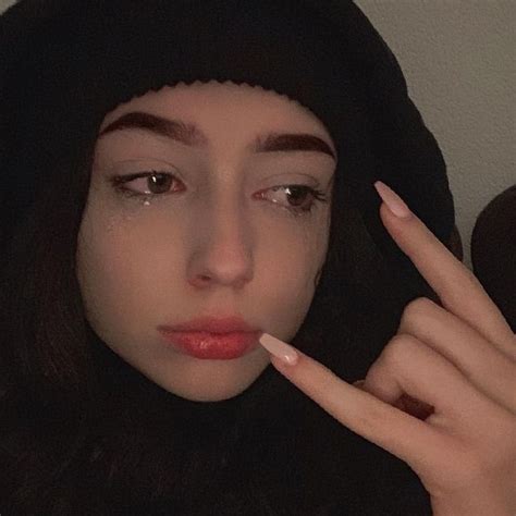 Пин на доске Photography Фотографии автопортрета Плачущая девушка Tumblr девушки