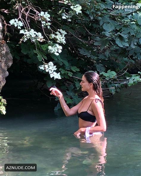 Rona Lee Shimons Sexy Social Media Showcase Aznude