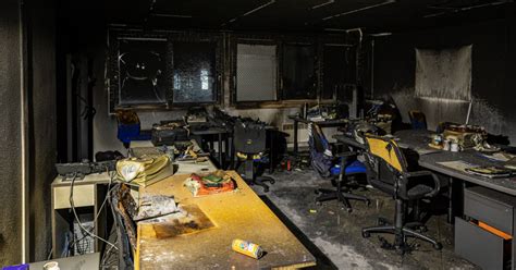 Isère Incendie De La Police Municipale De Villefontaine Condamné Un