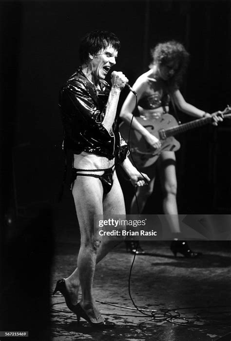 The Cramps Lux Interior And Poison Ivy The Cramps Lux Interior
