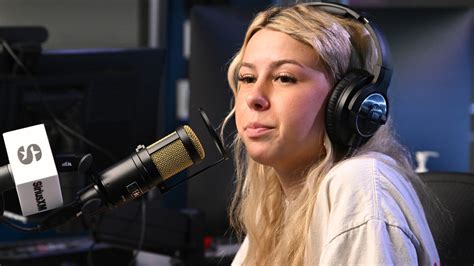 Hawk Tuah Girl Haliey Welch Resurfaces The Internet Reacts With Jokes Memes Mashable