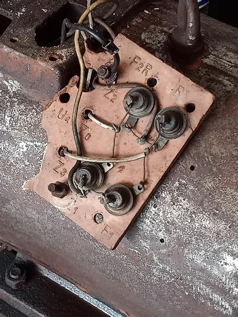 Identify Component From Synchronous Generator R Motors