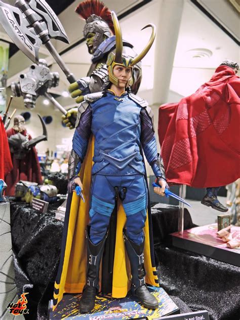Sdcc 2017 Hot Toys Thor Ragnarok Figures Hela Valkyrie Marvel Toy
