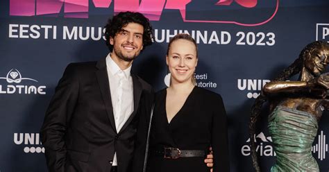 Aitäh et mul olemas oled Stefan tähistab abikaasaga ilusat sündmust