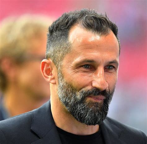 Leipzigs Dfb Pokalspiel Mintzlaff Holt Zur Medienschelte Aus Sky