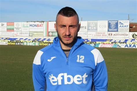 Карачанаков стана горд баща на първородна дъщеричка
