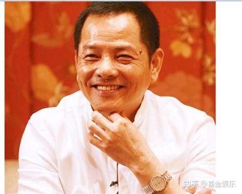 “澳门教父”崩牙驹，枪指何鸿燊，逼走向华强，现在情况如何？ 知乎