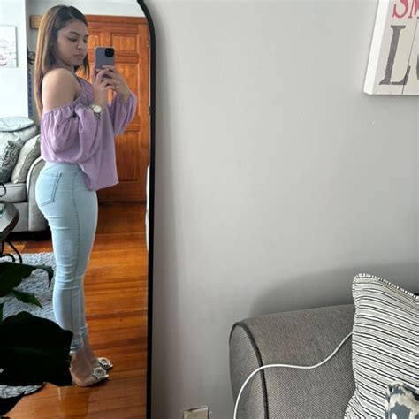 Emely Estrella (@emelyyestrellaa) • Threads, Say more