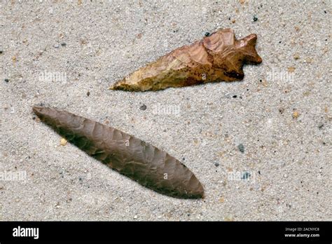 Native American Flint Arrowheads Two Small Flint Arrowheads Made By