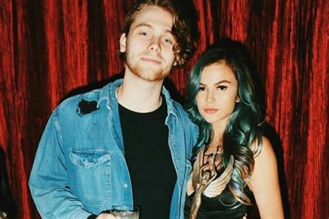 Luke Hemmingss Former Girlfriend Superbhub