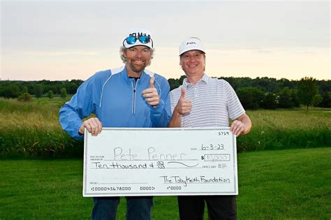 Toby Keith Shares Update On Stomach Cancer Battle