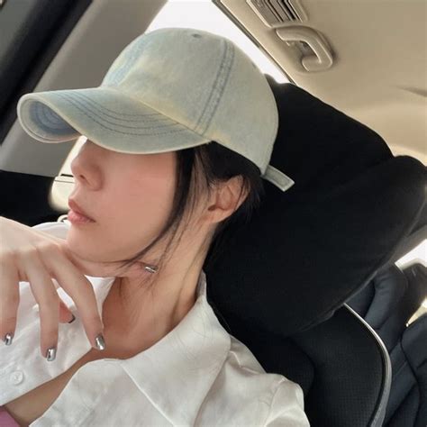 我做主辦很多年了10幾年來 收過很多粉絲團可以應援的請求 自己買票主動揪粉絲來是基本的 還有贊助後台咖啡車工作人員飲食的 應援方案也會給