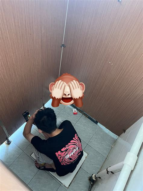 Discovery on Twitter 看着精瘦 倒是鸡儿挺粗的师弟 厕所偷拍直男 https t co C d mH vPR Twitter