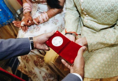 Kerala Cm Encourages Women To Reject Proposals That Demand Dowry