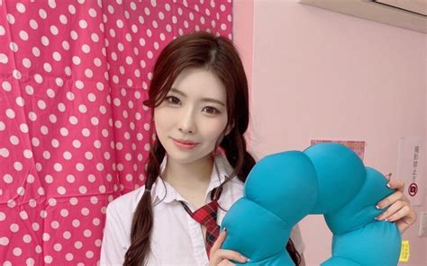 Rei Kamiki 神木丽 2022最强艺人 视频下载 Video Downloader