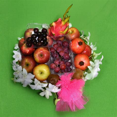 Freshly Picked Fruit T Basket Farmerica
