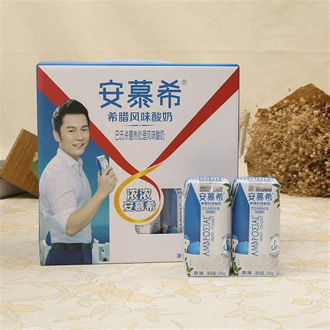 安慕希配料表 纯甄配料表 特仑苏配料表 大山谷图库