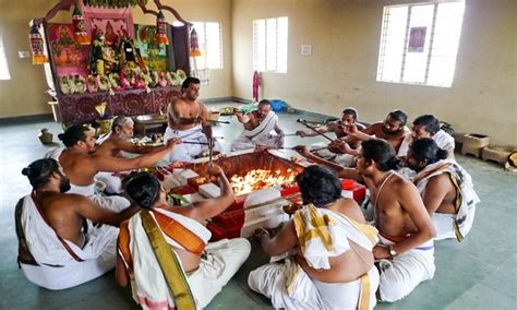 Never Use These Material During God Worship Amar Ujala Hindi News