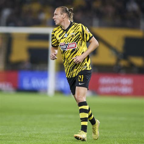 Sportske Novosti U Derbiju Atenskog Nogometa Aek Je Pobijedio Vodeći