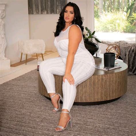 Douthsistersara Twitter