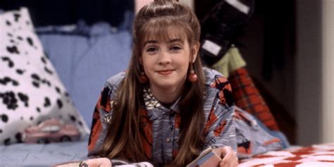 Melissa Joan Hart To Star In Clarissa Explains It All Reboot