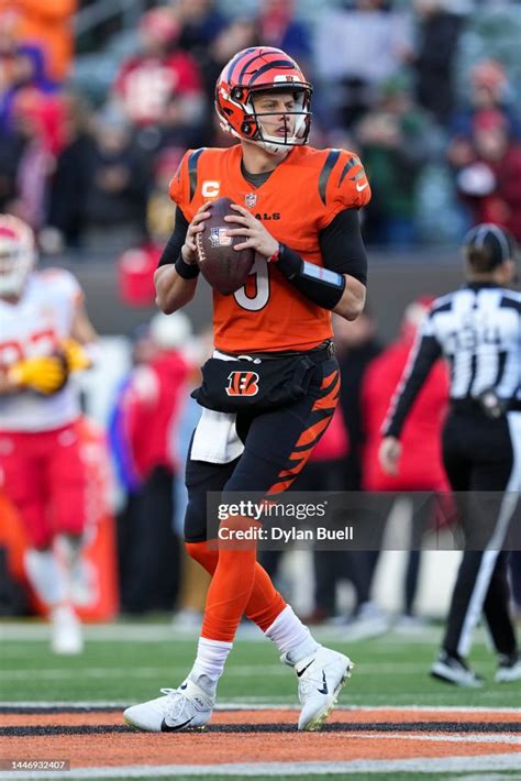 Joe Burrow Of The Cincinnati Bengals Warms Up Before The Game Against