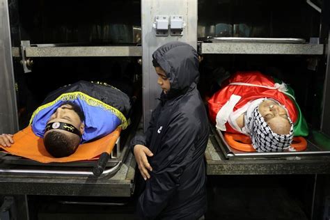 Dois palestinos morrem em operação israelense na Cisjordânia Folha PE