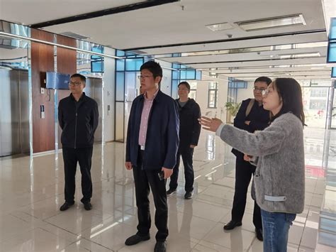 扬州市人才中心赵斌主任率队来我院调研