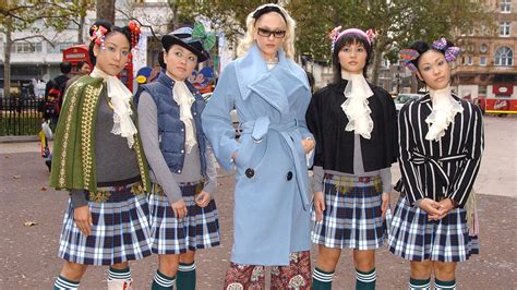 Gwen Stefani Faces Backlash After Saying Im Japanese In Interview