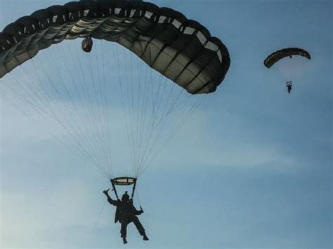 East Coast Based Navy Seal Killed In Free Fall Parachute Accident