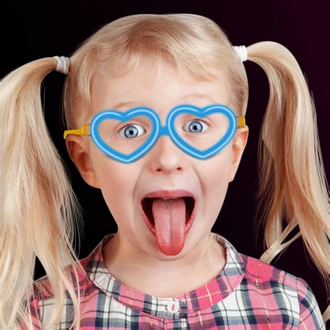Party Propz Glow In The Dark Eyeglasses 1 Set Heart Shape Glow Stick