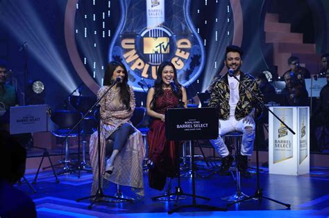 Neha Kakkar Tony Kakkar Sonu Kakkar To Bring The House Down With