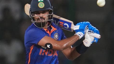 Ind Vs Nz 2023 Shreyas Iyer Ruled Out Of Odi Series Due To Back Injury