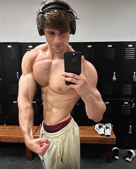 David Laid 🔥 The Gymshark Sale Is Live 🔥 ‼️up To 60 Off On