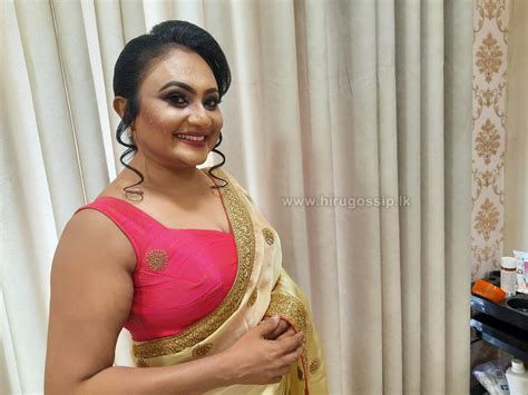 අනූ ඔයා ලස්සන මනමාලියෙක් වෙලා යනවා බලන්න ආසාවෙන් හිටපු කෙනෙක් මමත්