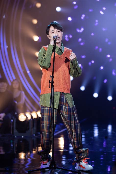 吴青峰《歌手》2019第十期一曲《蜂鸟》嗨翻全场 哔哩哔哩