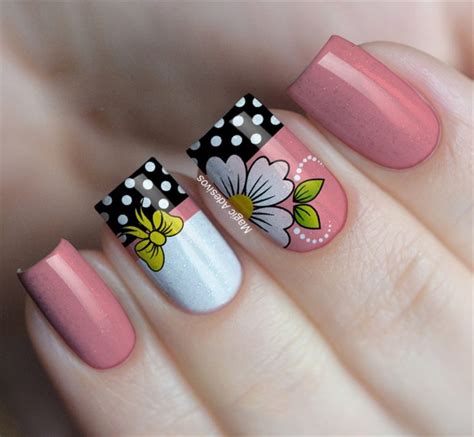 Desenhos De Unhas Decoradas 2021 → Fotos E Tendências