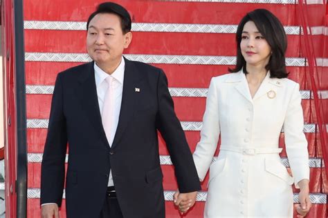 South Korean First Ladys Health Worsens After Yoons Arrest ‘she Was