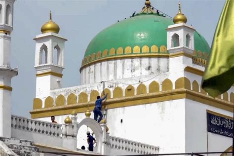 Sambhal Mosque Renovation Archaeological Survey Of India Team