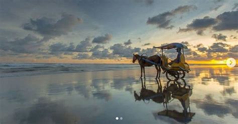 Wisata Yogya Keindahan Senja Di Pantai Parangtritis Terasa Mistis