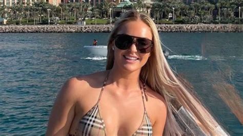 Bra Less Lpga Tour Star Charley Hull Turns Heads With Her Tight Fitting